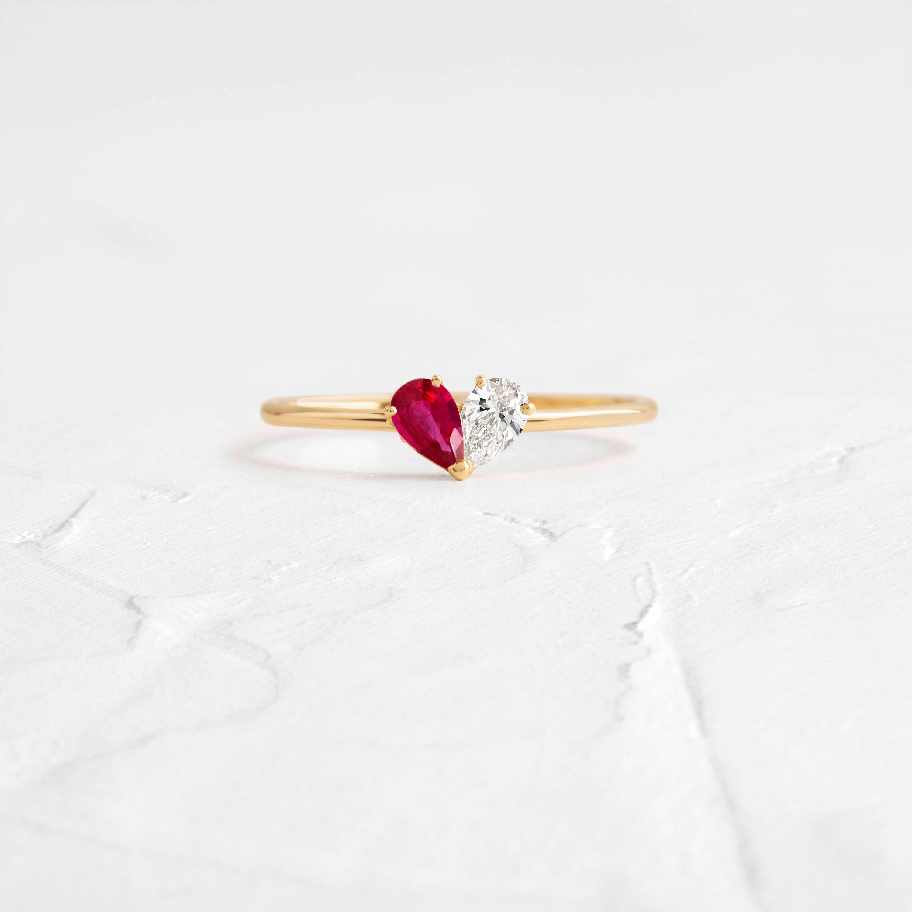 Overlap Heart Ring - Melanie Casey