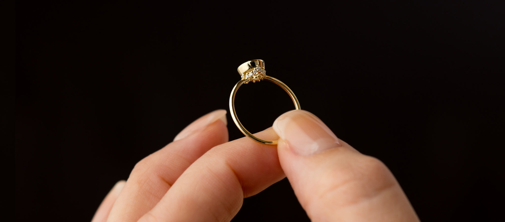 What is a Bezel Set Engagement Ring? – Melanie Casey