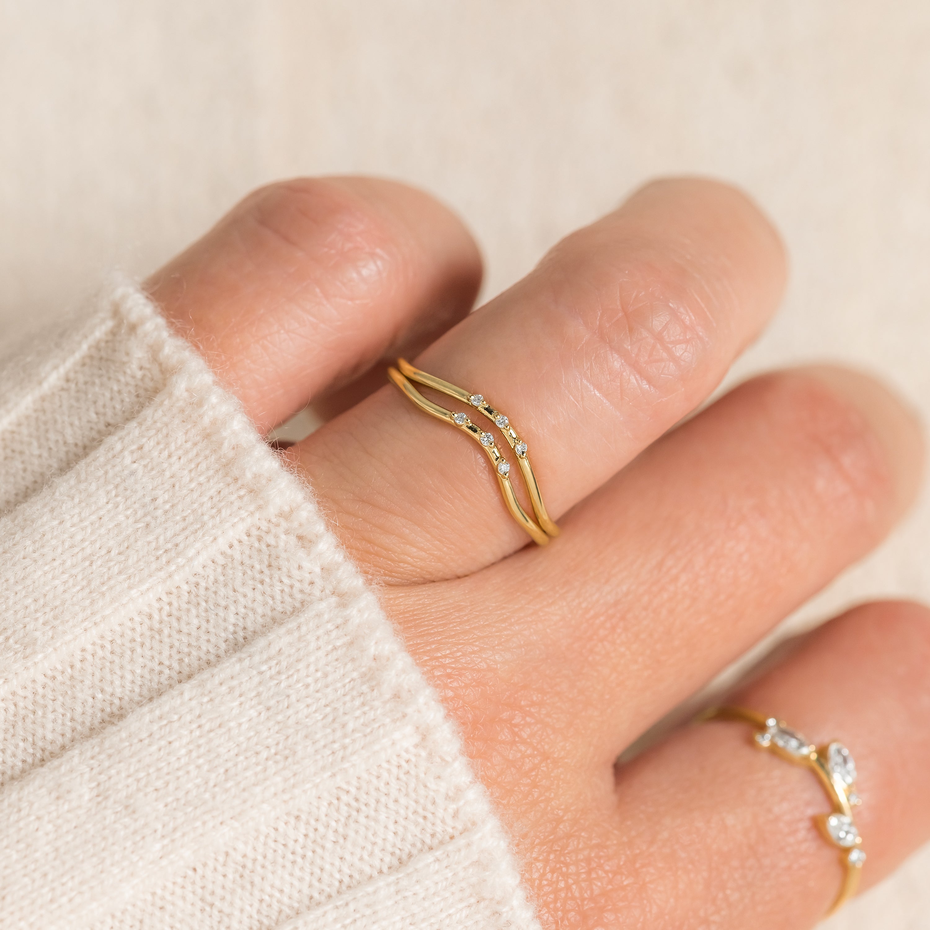 Curved Trio Band - Melanie Casey