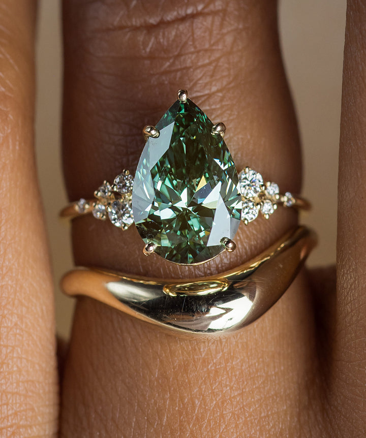 Green Diamonds – Melanie Casey