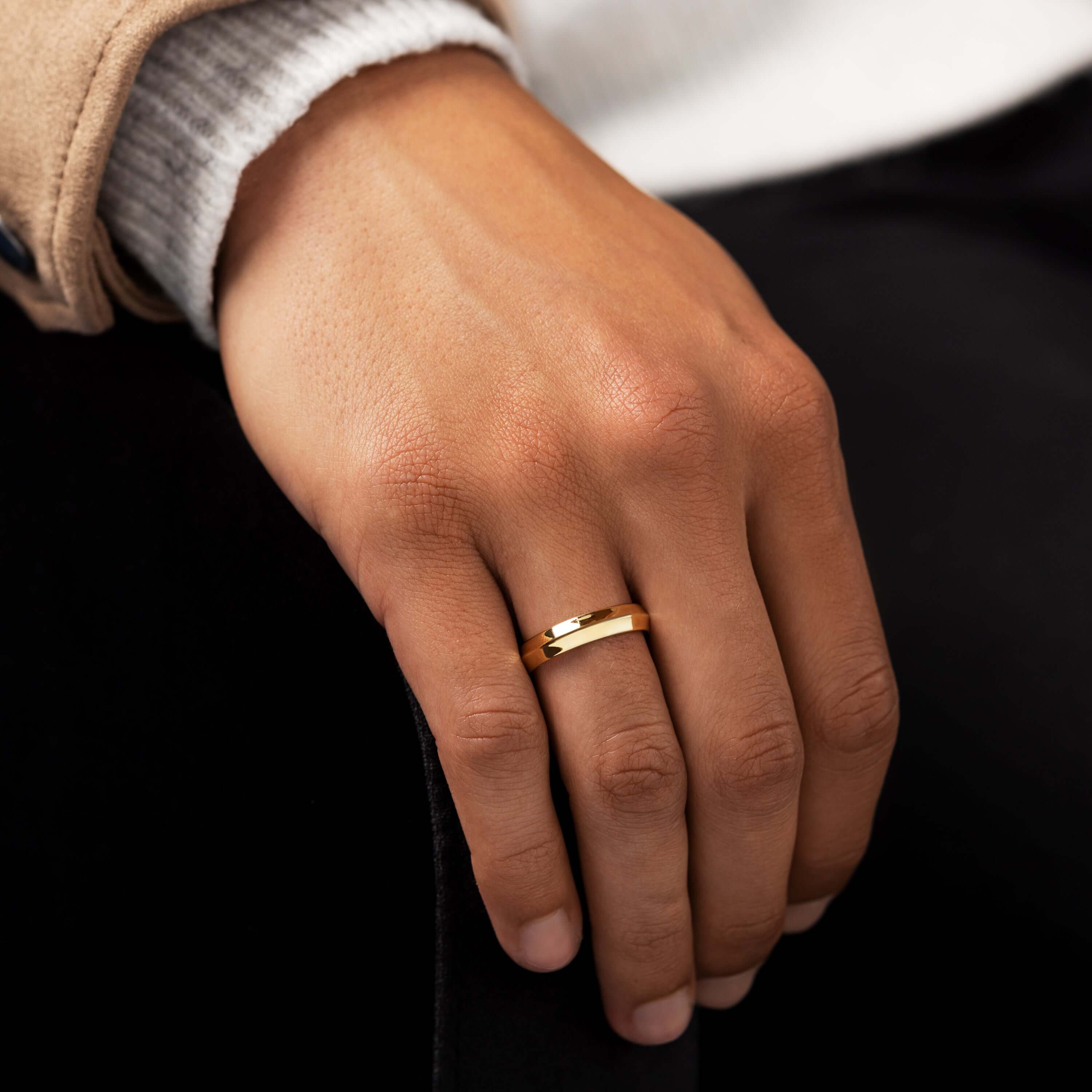 Razor Edge Band | Men's Wedding Band | Melanie Casey Fine Jewelry